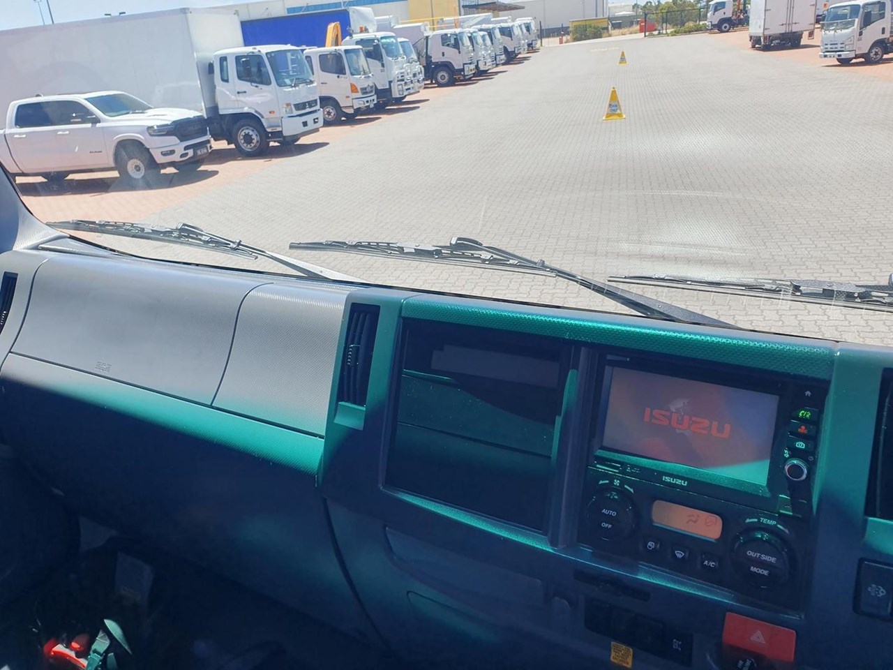 2017 ISUZU FVY 240-300 for sale (refcode TA1205728)