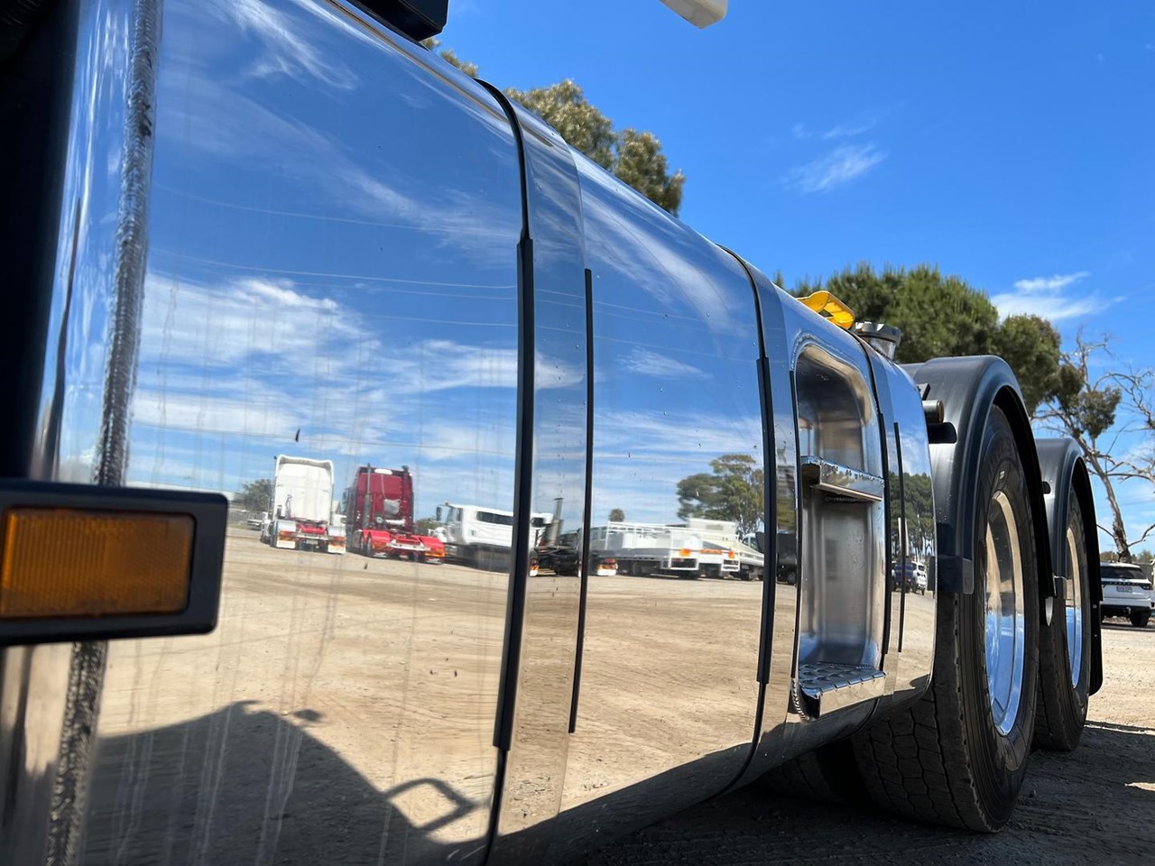 2020 VOLVO FH700 for sale (refcode TA1202932)