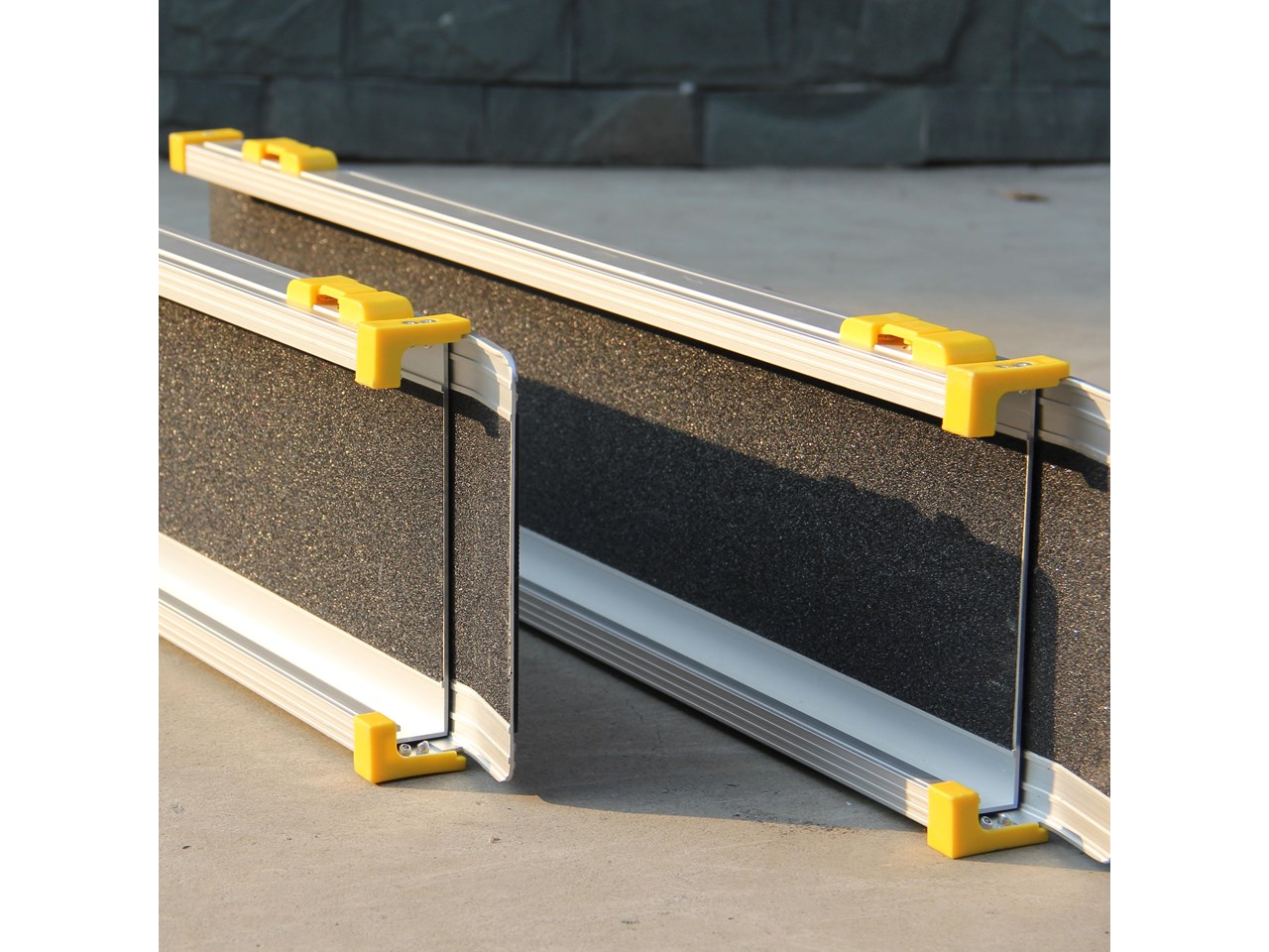 JETLAND 3M 270KG TWO SECTION DELUXE TELESCOPIC WHEELCHAIR RAMP for sale ...