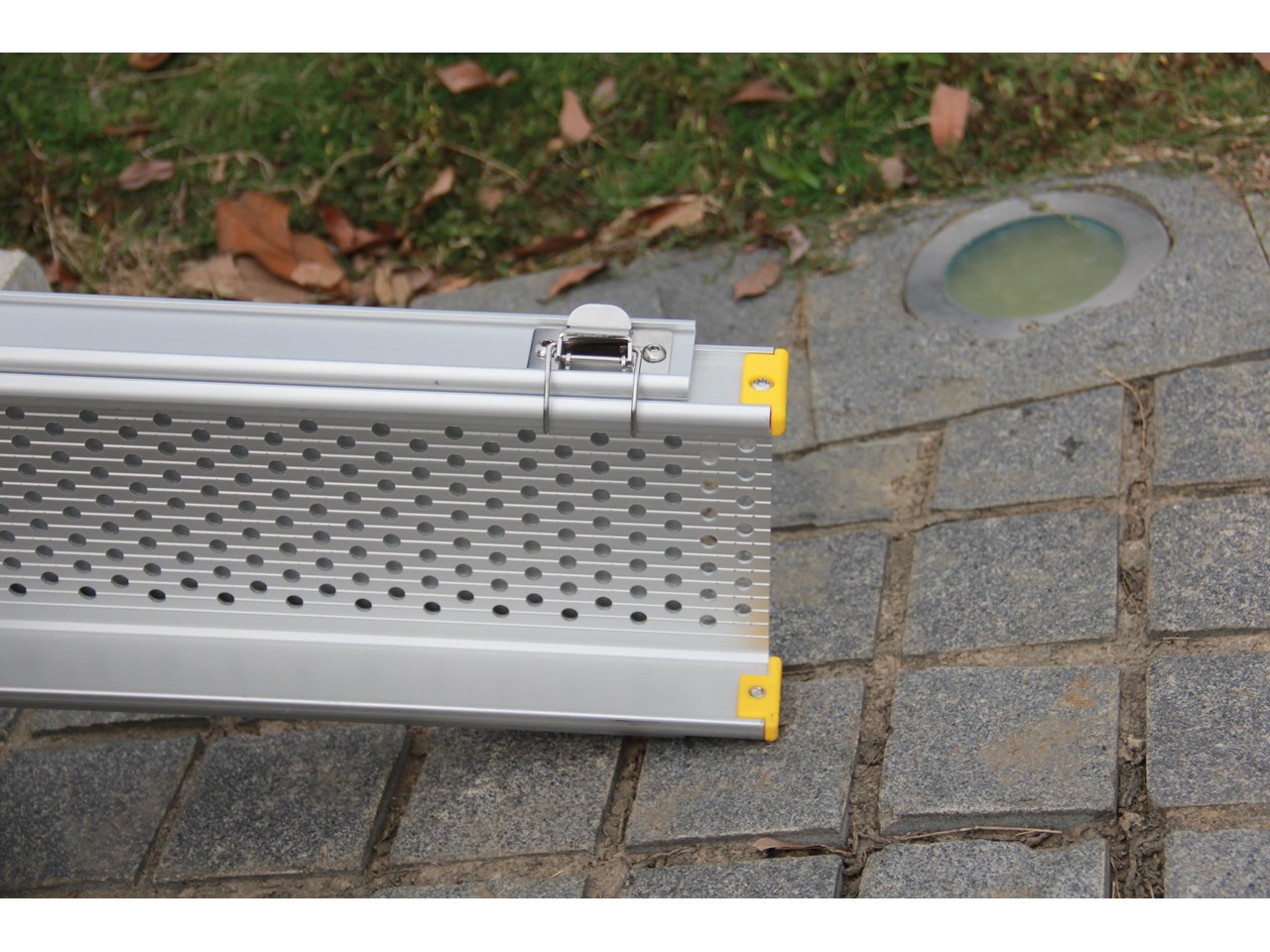 JETLAND 3M 270KG COMBINATION FOLD & TELESCOPIC WHEELCHAIR RAMP for sale ...