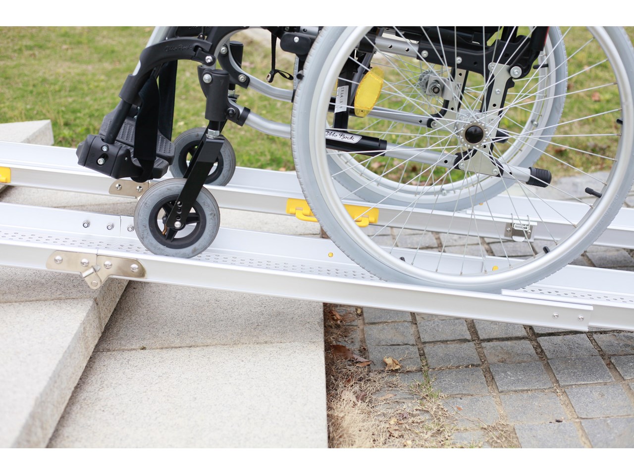 JETLAND 3M 270KG COMBINATION FOLD & TELESCOPIC WHEELCHAIR RAMP for sale ...
