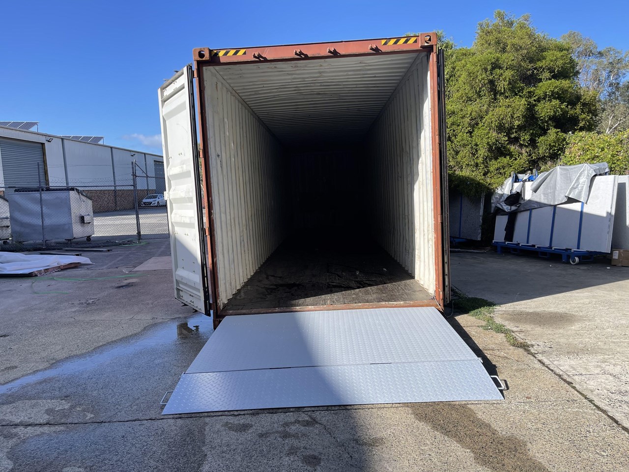 JETLAND 2.2MX2M 7TONNE FOLDING CONTAINER LOADING RAMP for sale (refcode ...