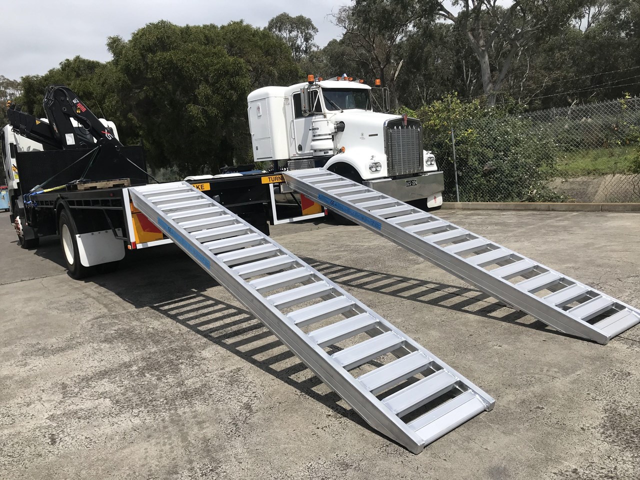 JETLAND 3.9M 13TONNE HEAVY DUTY RUBBER TRACK, RUBBER TYRE MACHINERY ...