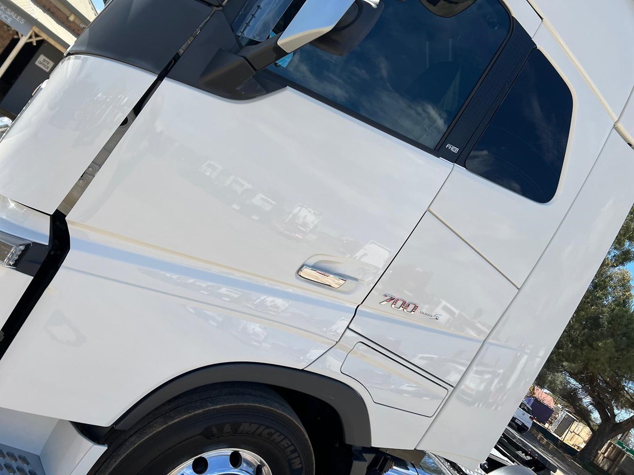 2020 VOLVO FH700 for sale (refcode TA1202932)