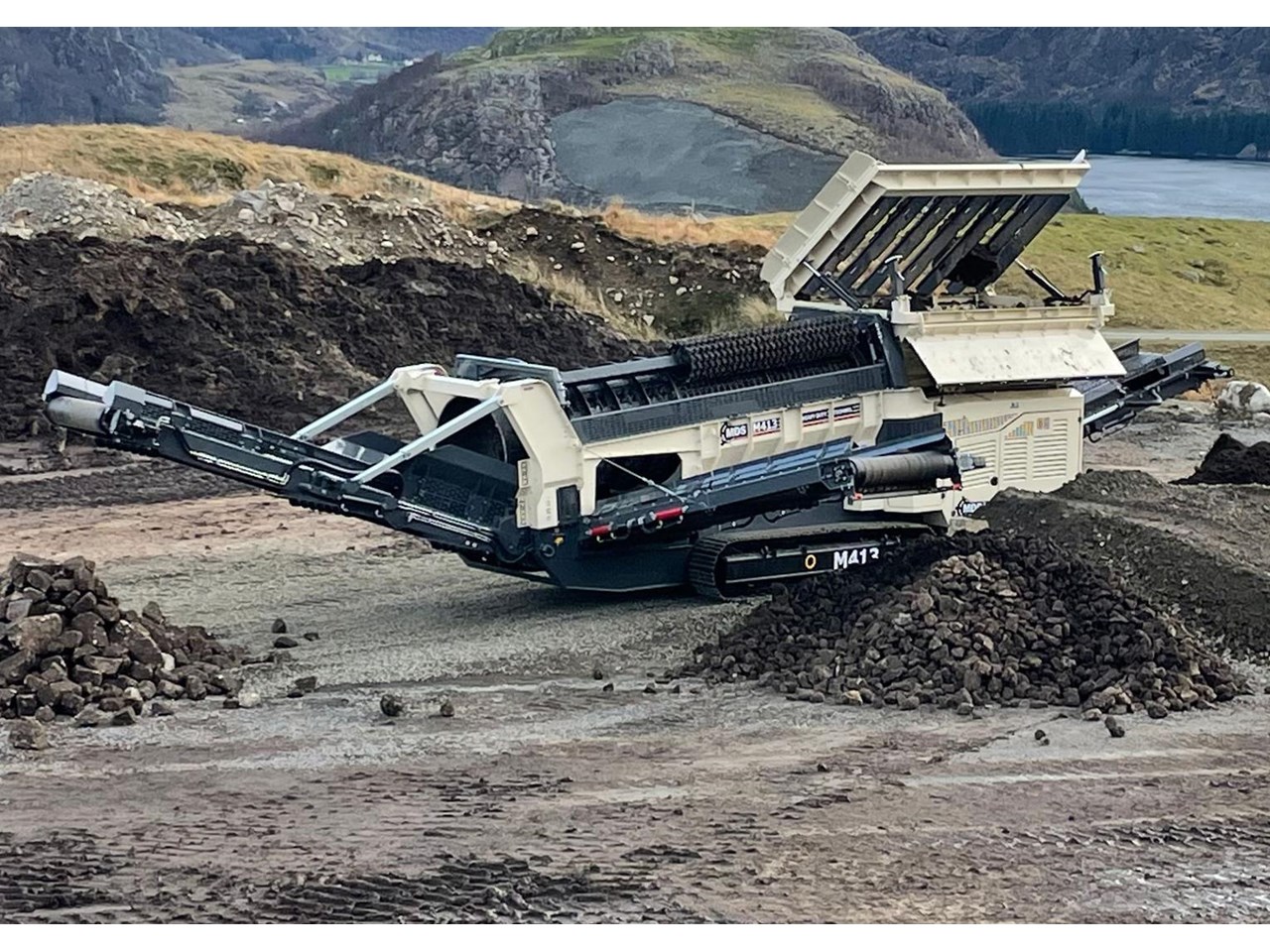 TEREX M413 TRACKED HEAVY DUTY ROCK TROMMEL for sale (refcode TA1211054)
