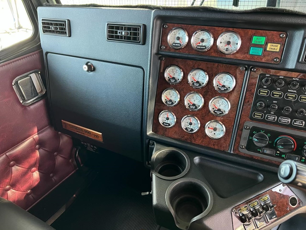 2018 KENWORTH T900 for sale (refcode TA1216908)