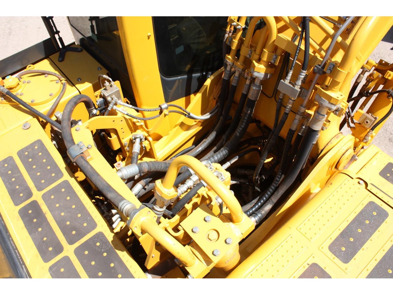 2021 KOMATSU PC300LC-8M0 for sale (refcode TA1202458)