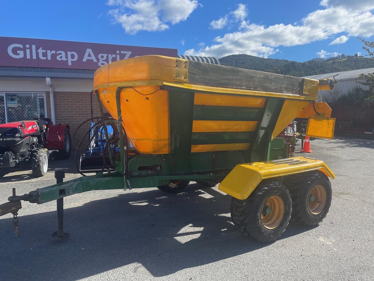 2016 SAM 6T TANDEM FERTILIZER SPREADER Fert Spreader for sale (refcode ...