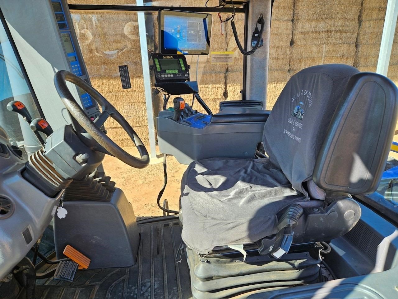 NEW HOLLAND TJ425 for sale (refcode TA1223327)
