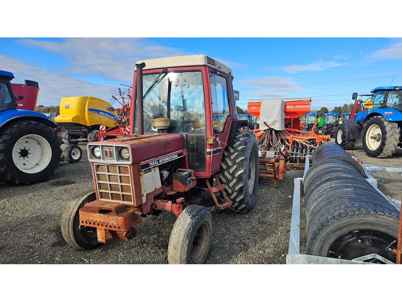 INTERNATIONAL 785 XL for sale (refcode TA1183300)