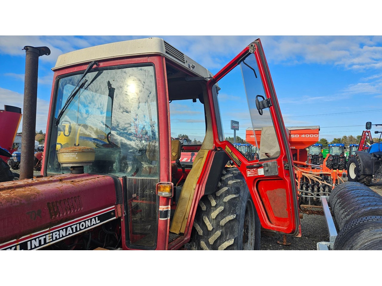 INTERNATIONAL 785 XL for sale (refcode TA1183300)