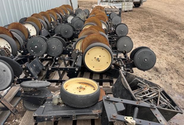 KINZE DOUBLE DISC OPENERS for sale (refcode TA1225154)