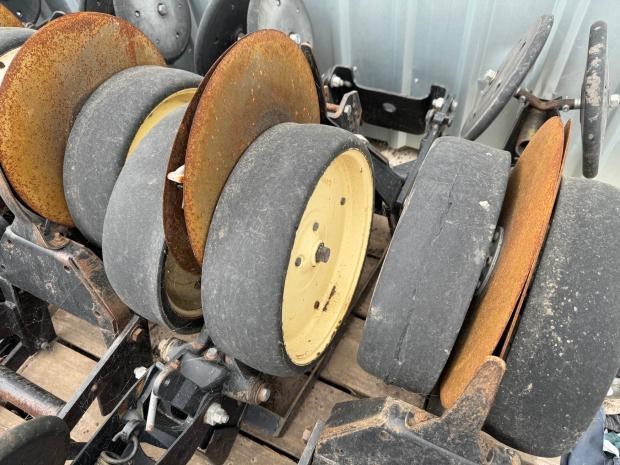 KINZE DOUBLE DISC OPENERS for sale (refcode TA1225154)