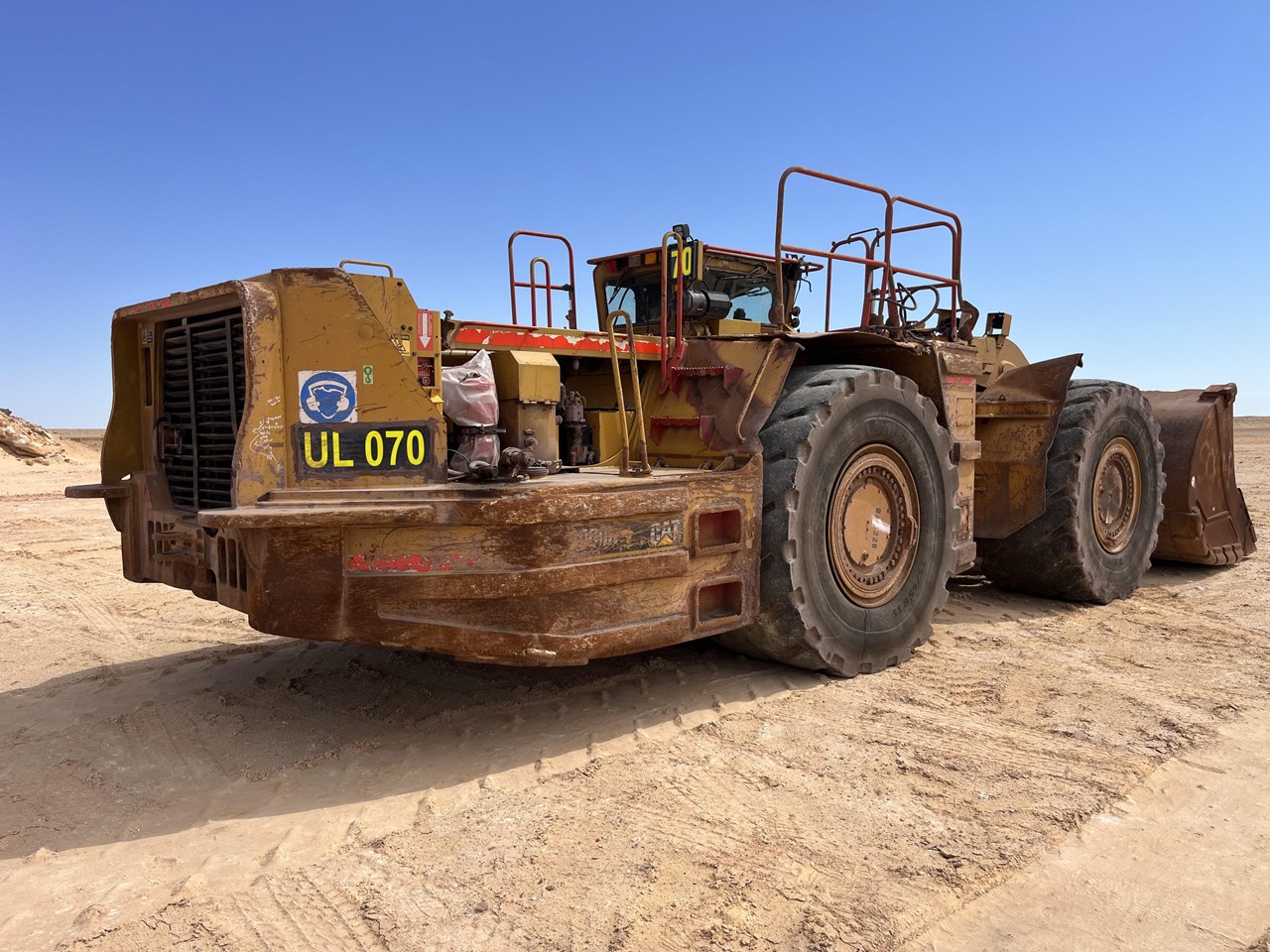 2015 CATERPILLAR R3000H for sale (refcode TA1224667)
