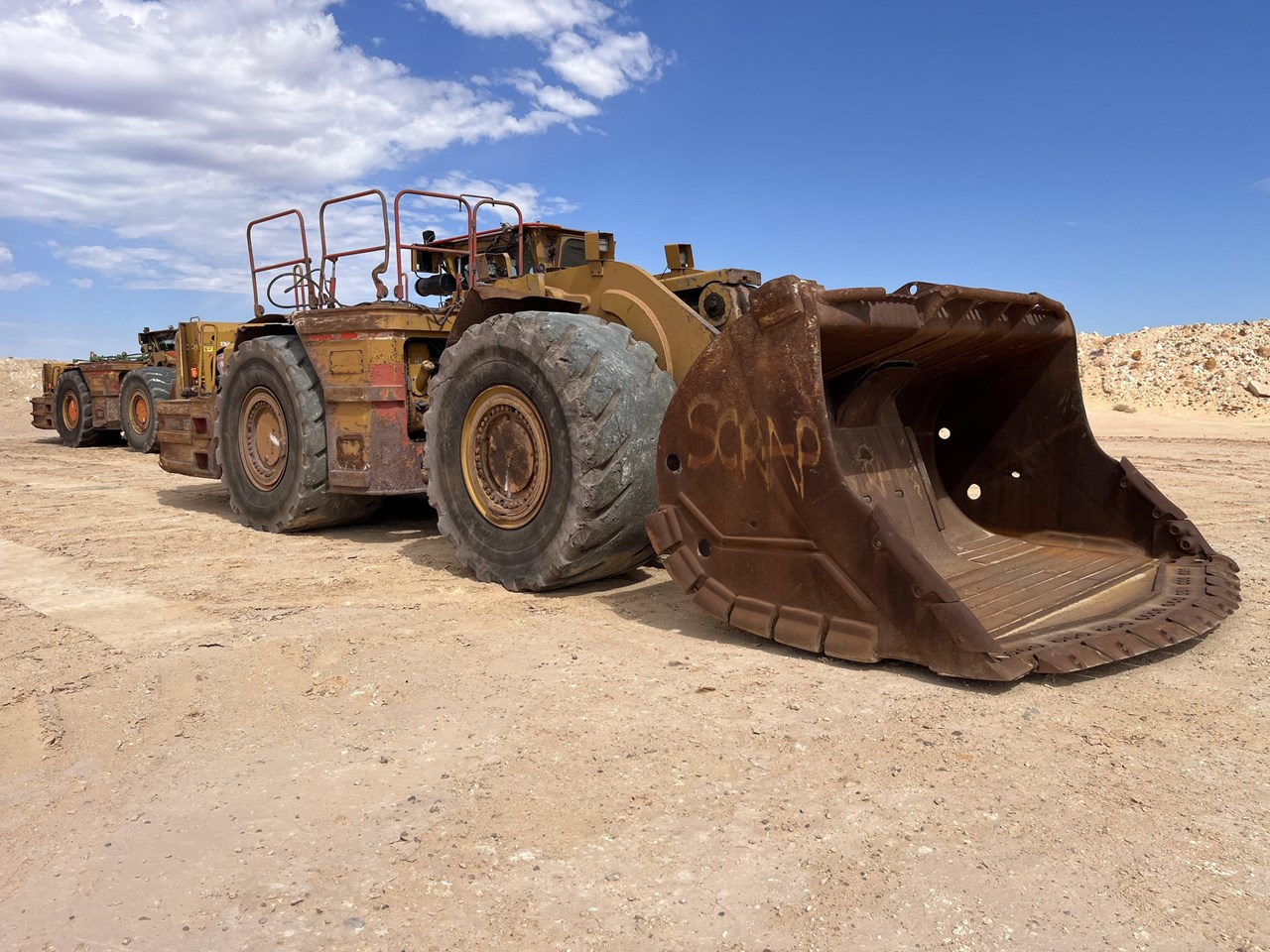 2015 CATERPILLAR R3000H for sale (refcode TA1224667)