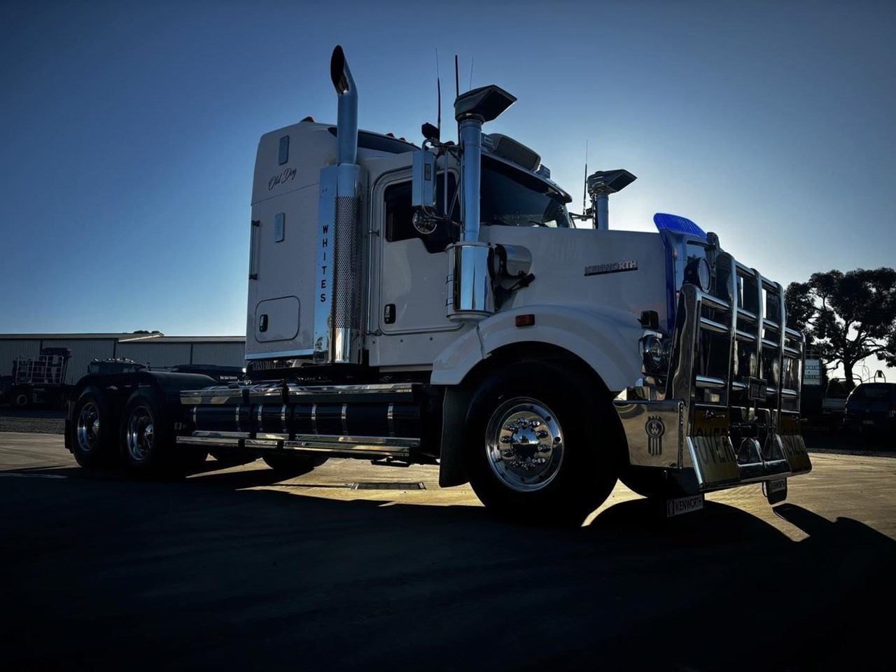 2019 KENWORTH T409 SAR for sale (refcode TA1235294)