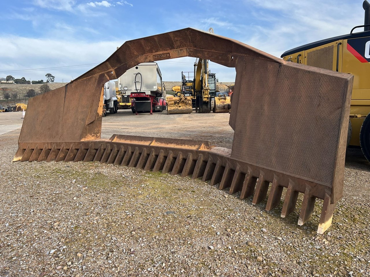 2020 GESSNER GESSNER WALK IN STICK RAKE FOR CAT D8N/R/T DOZERS for sale ...