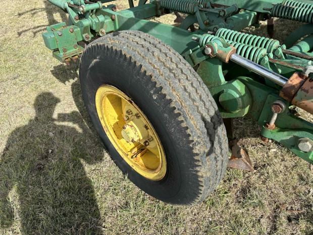 CHAMBERLAIN 300 SERIES for sale (refcode TA1272771)