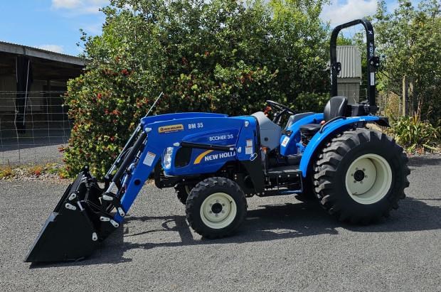 NEW HOLLAND BOOMER 35 for sale (refcode TA1286613)