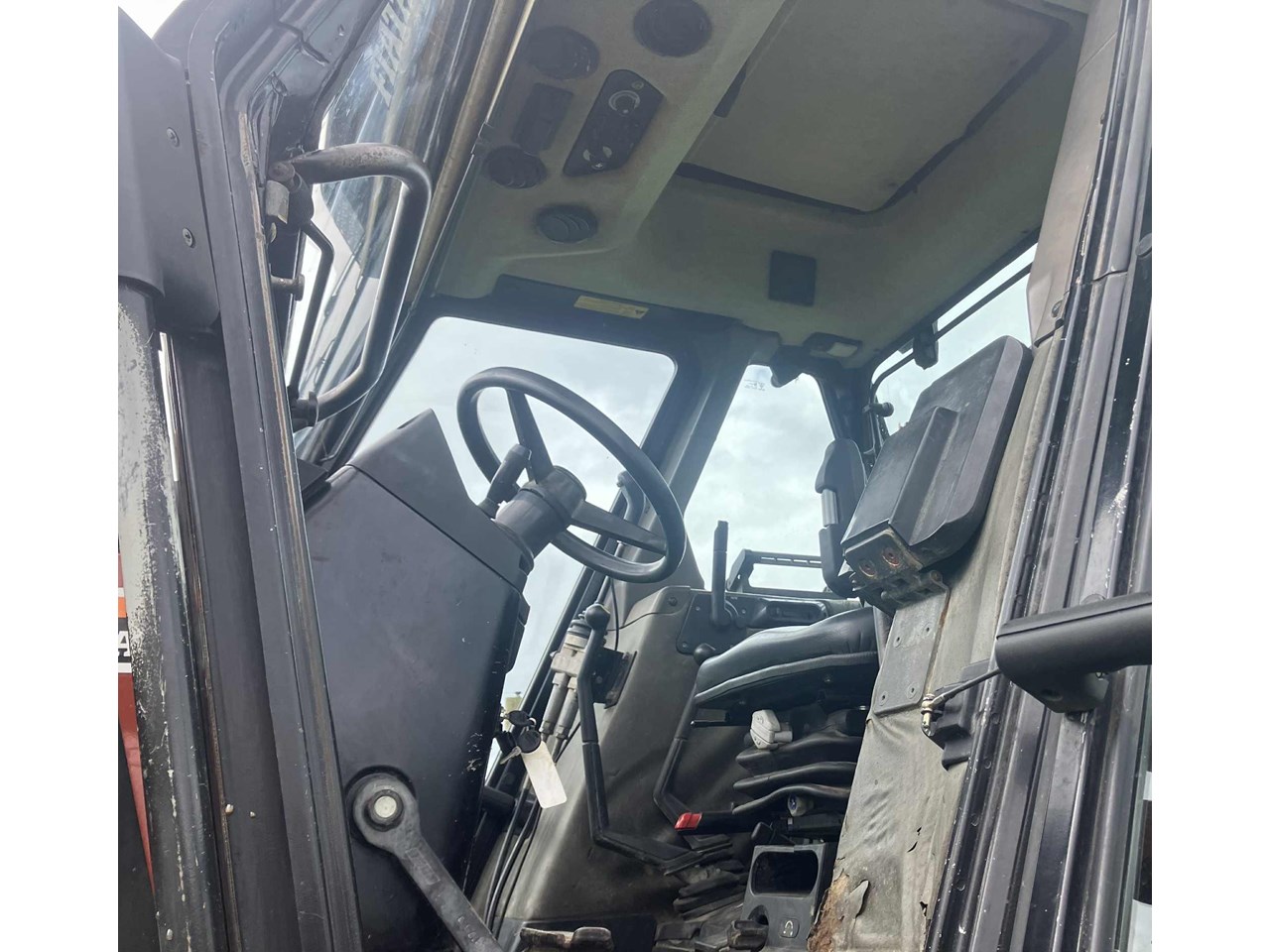 1998 FIAT 8294 for sale (refcode TA1290137)