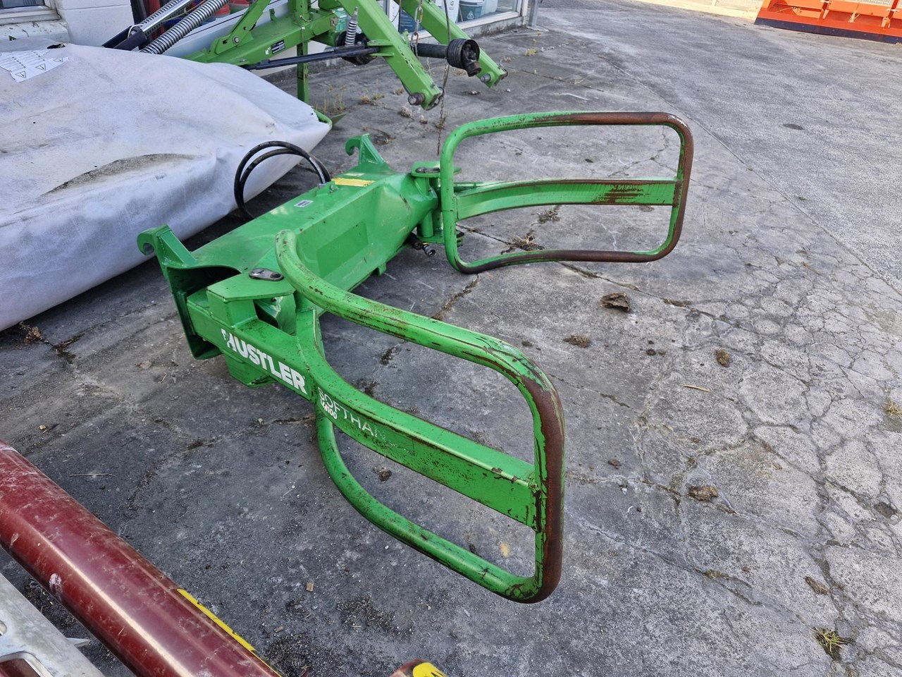 HUSTLER HUSTLER SOFTHANDS BALE GRAB for sale (refcode TA1290911)