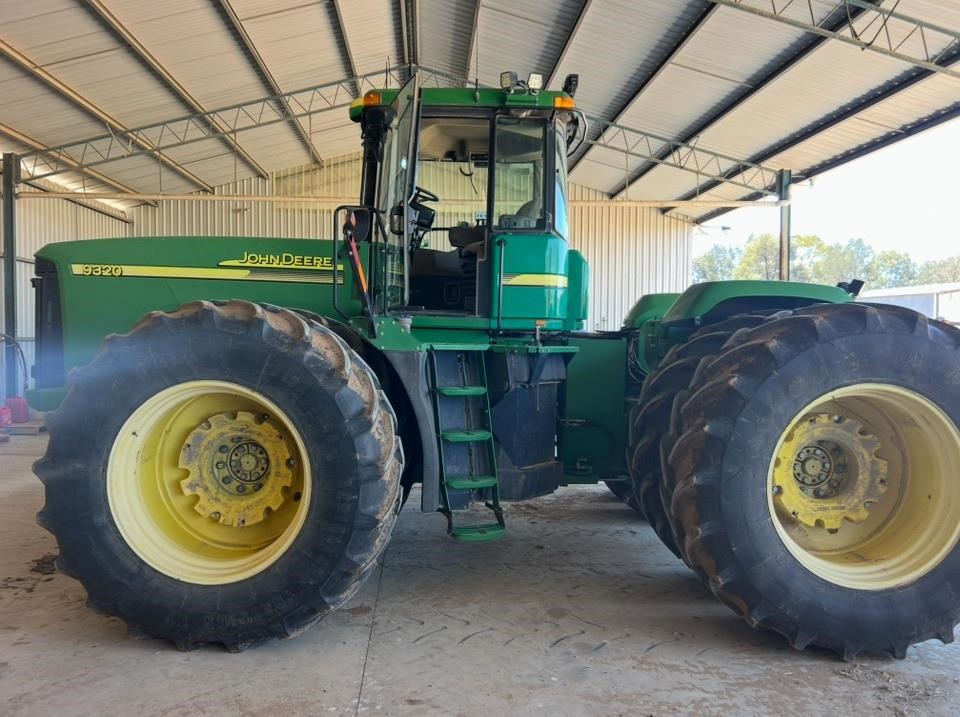 2003 JOHN DEERE 9320 for sale (refcode TA1295487)