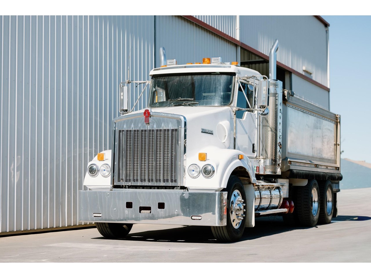 2017 KENWORTH T409 for sale (refcode TA1296445)