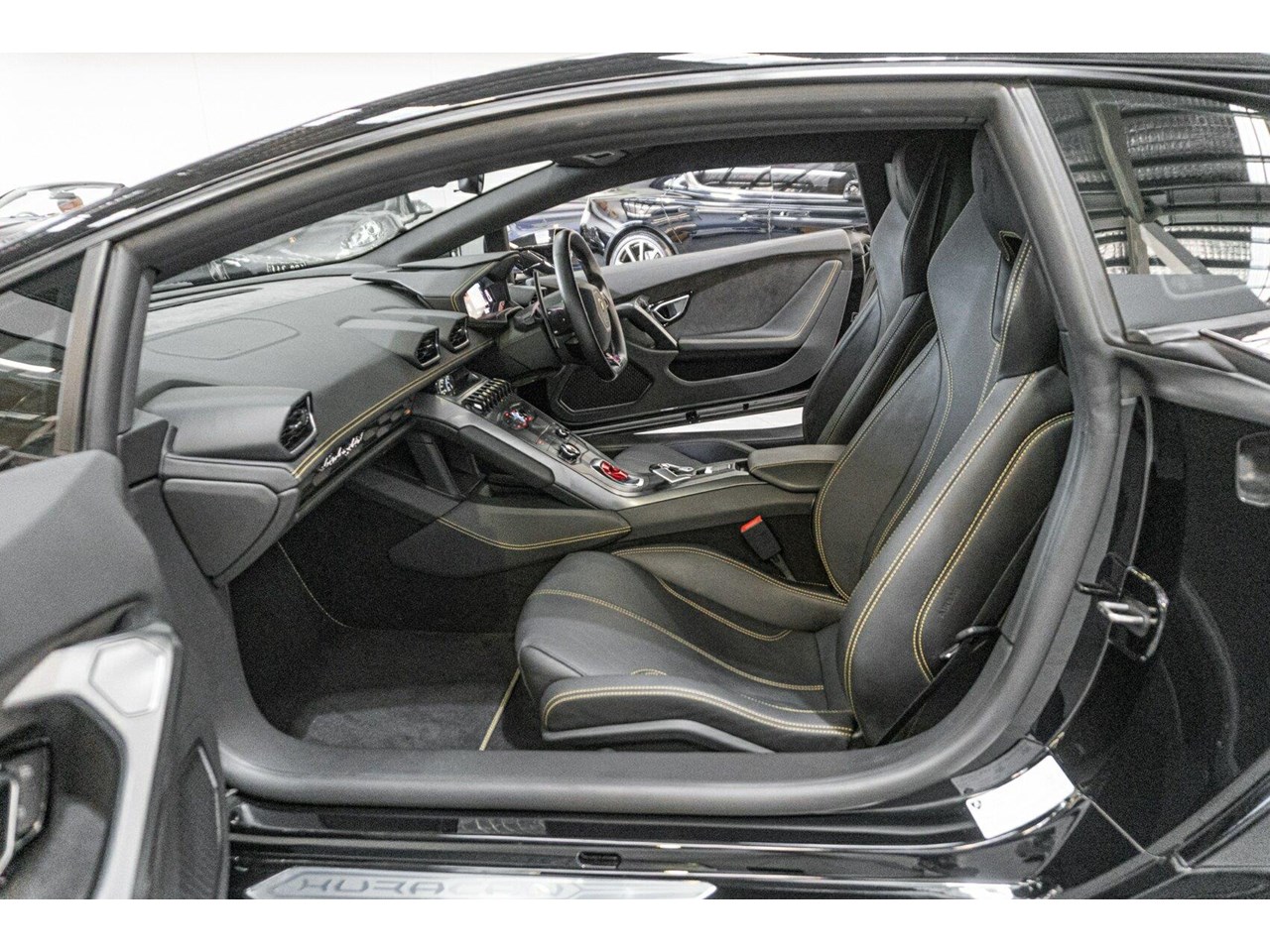 2015 LAMBORGHINI HURACAN for sale (refcode TA1299661)