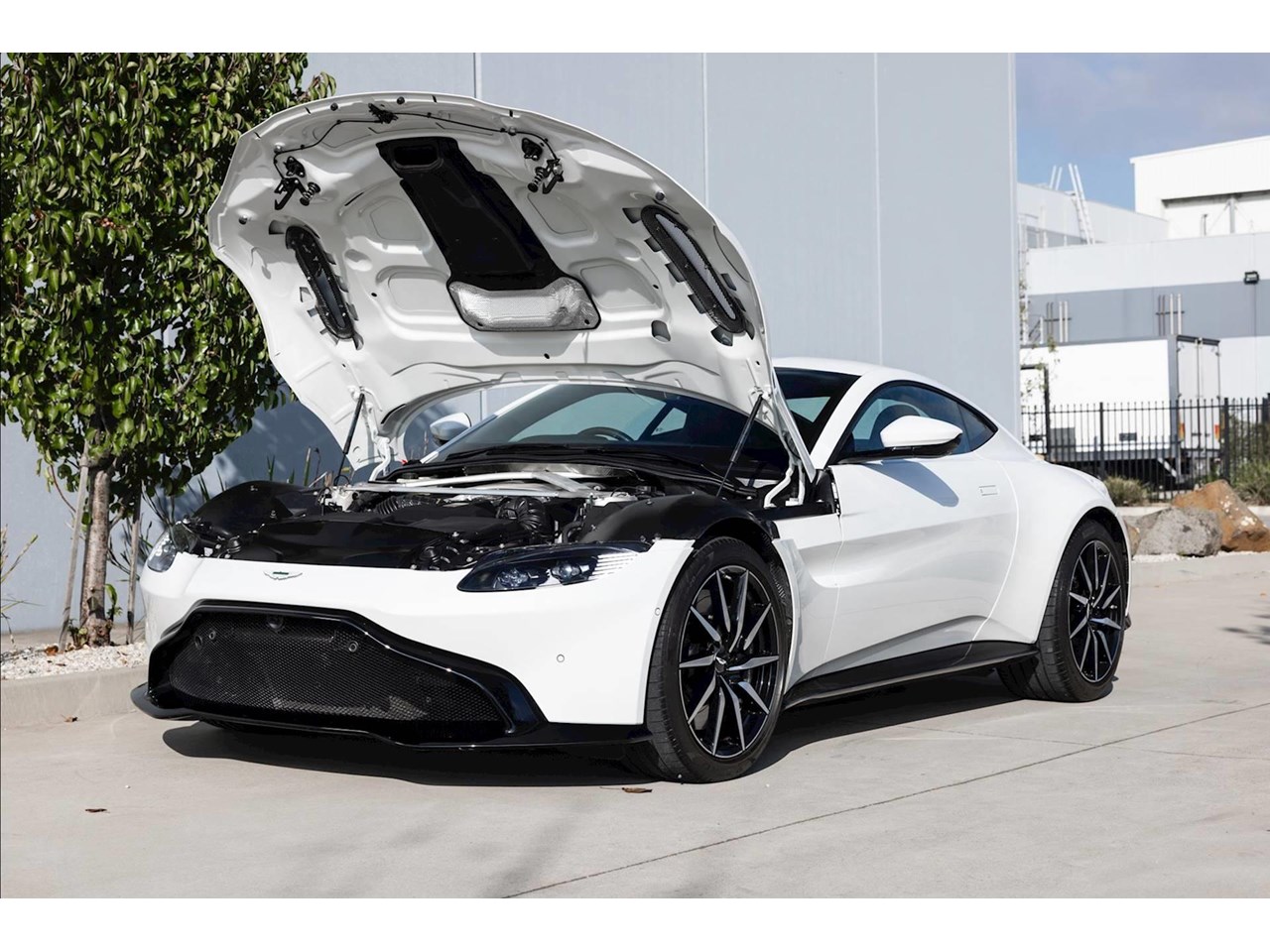 2021 ASTON MARTIN VANTAGE MY22 for sale (refcode TA1326860)