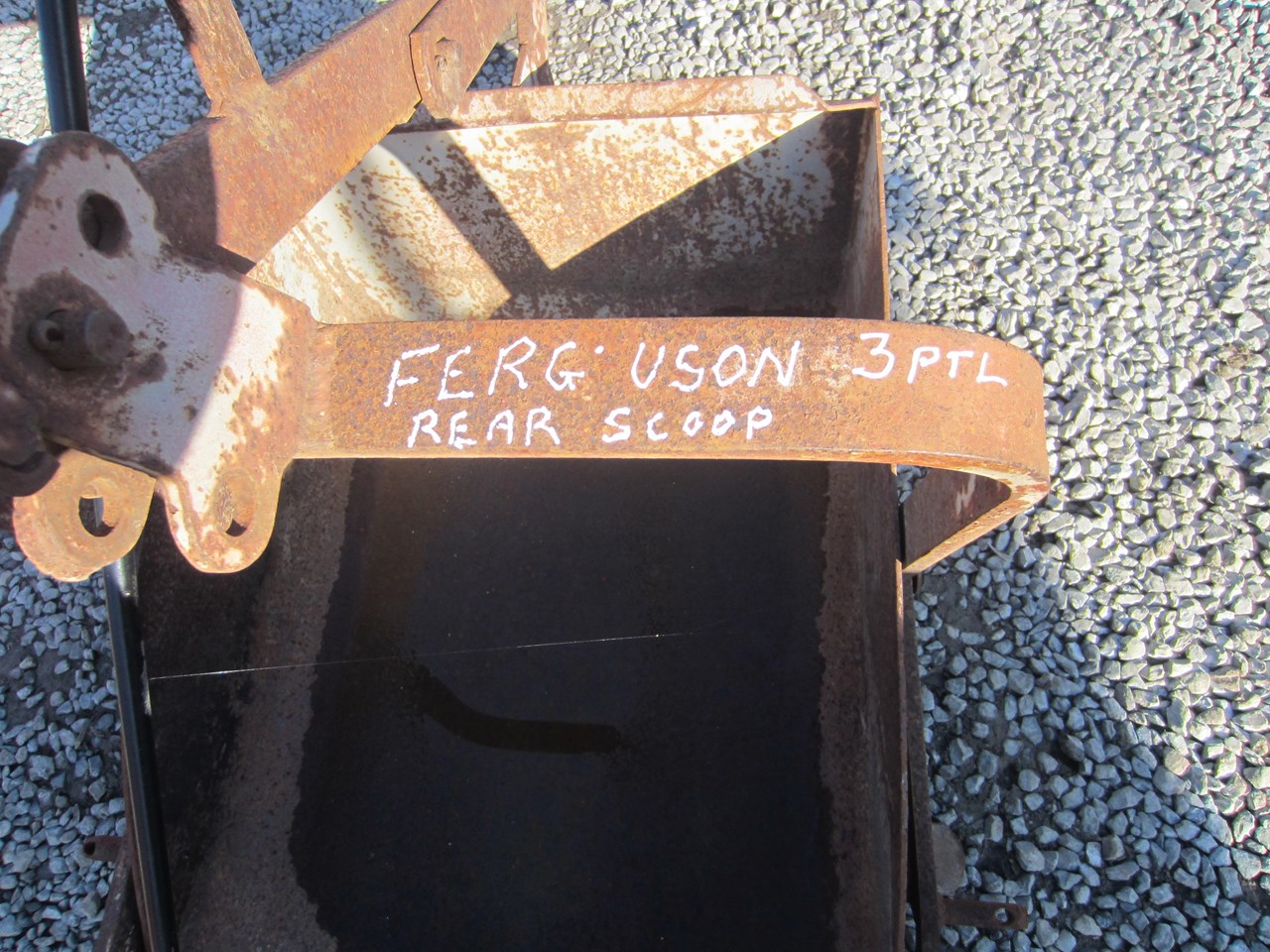 REAR SCOOP FERGUSON for sale (refcode TA1041062)