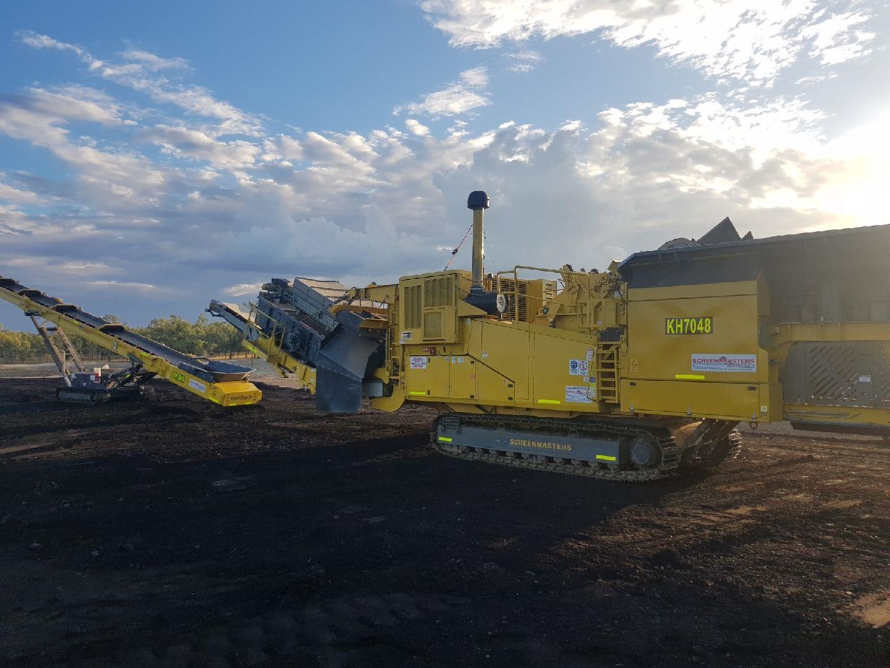 KEESTRACK R6 IMPACTOR for sale (refcode TA1041520)