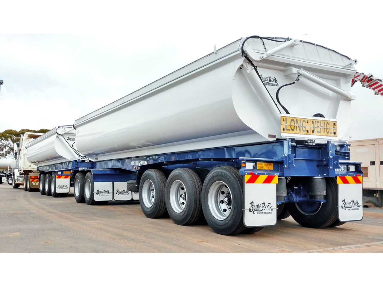 2023 BRUCE ROCK ENGINEERING SIDE TIPPER Evolution for sale