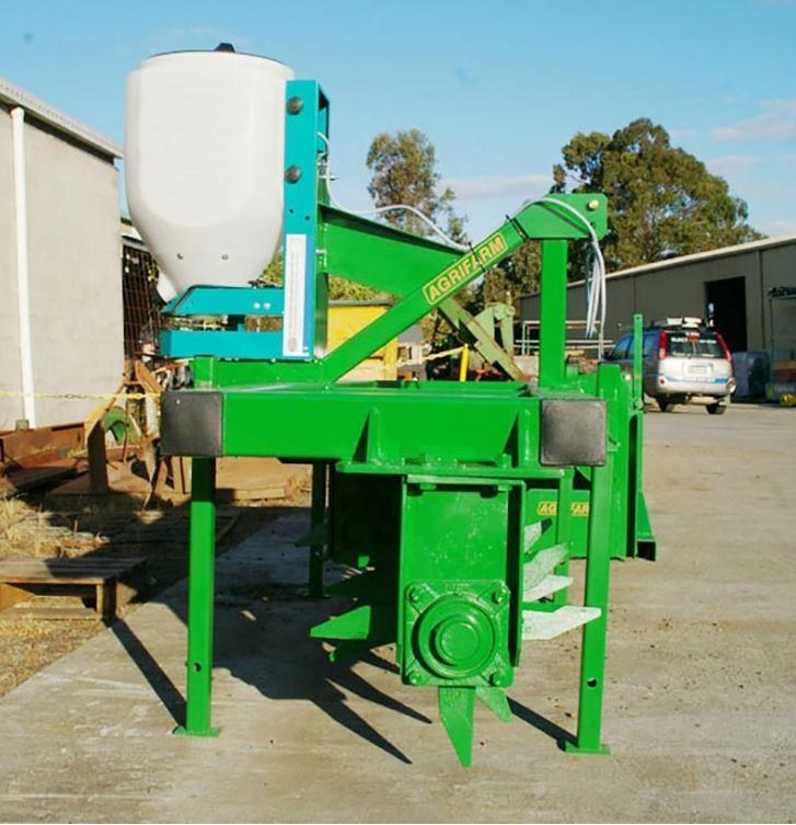 AGRIFARM AV300 AGRIVATOR AERATOR SERIES (3M) for sale (refcode TA1094700)