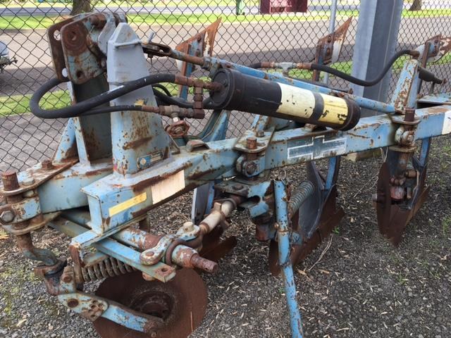 OVERUM 3 FURROW 3 FURROW for sale