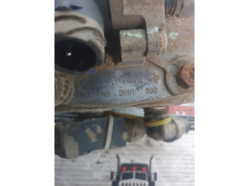 BENDIX TRACTION RELAY K071866 BENDIX K071866 for sale