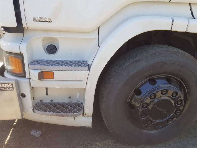 SCANIA R560 CAB STEP ASSEMBLY LH COMPLETE SCANIA R560 for sale