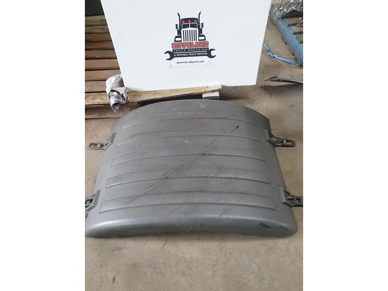 SCANIA R560 MUD GAURD TOP REMOVABLE 1395276 SCANIA for sale