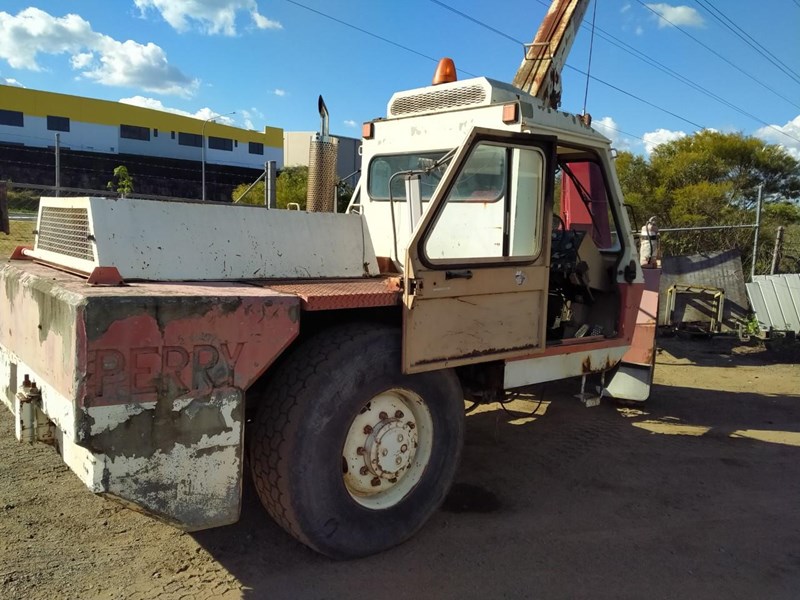 PERRY CRANE 10 TONNE for sale