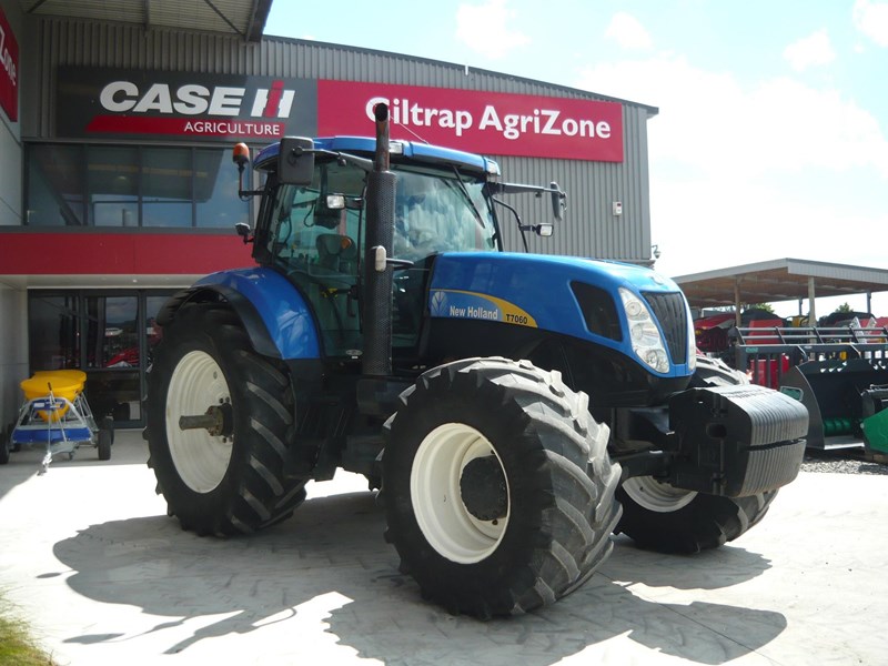 2007 NEW HOLLAND T7060 for sale