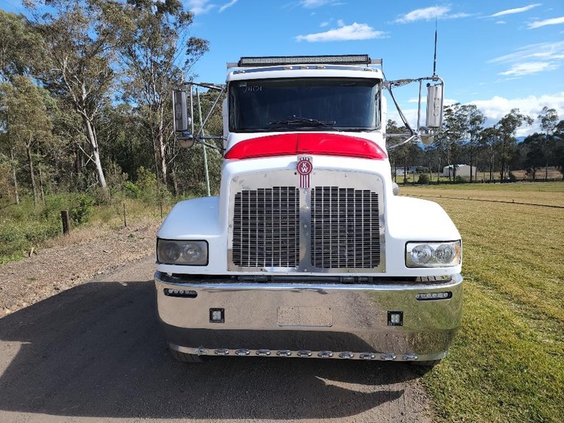 2013 KENWORTH T359 CUMMINS ISM , 18SP MANUAL for sale