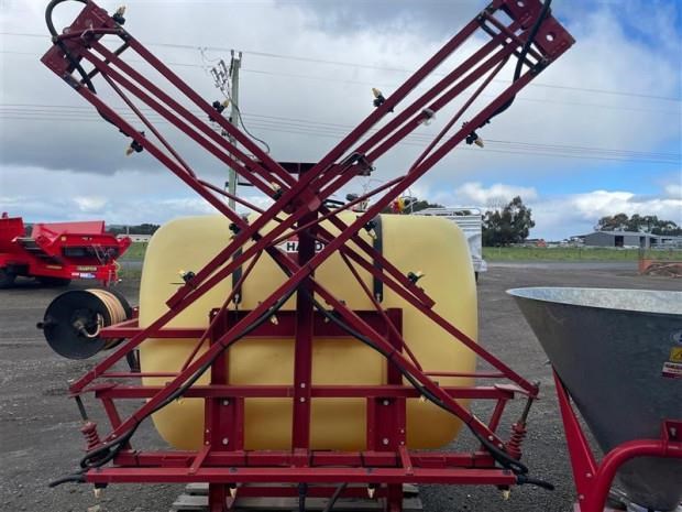 2016 HARDI NK 800 HARDI 800L 10M BOOM + REEL for sale
