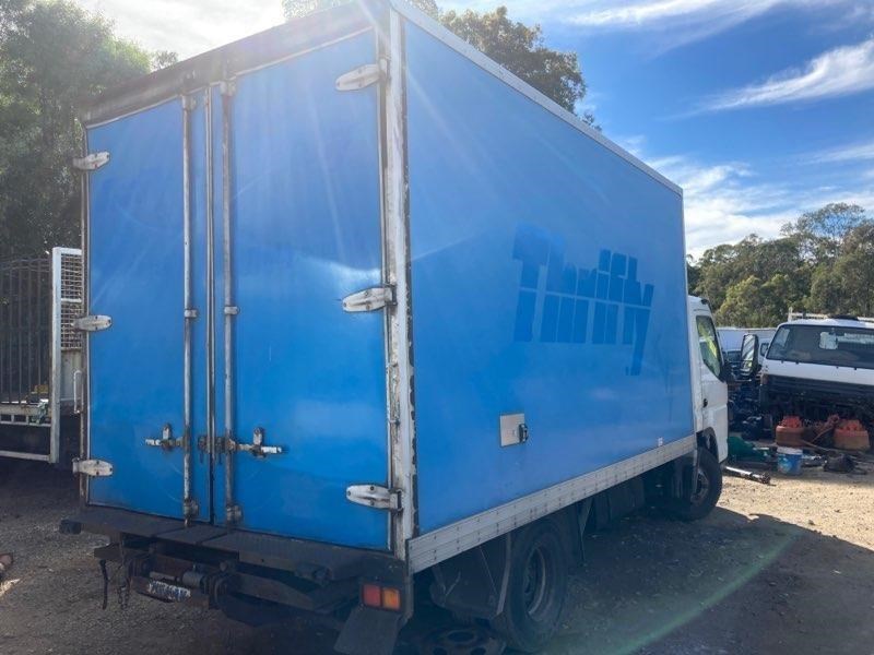 2012 MITSUBISHI FUSO CANTER 3.0 dismantling