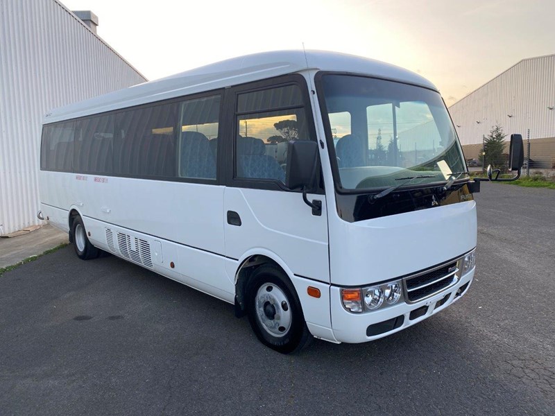 2018 MITSUBISHI ROSA DELUXE AUTOMATIC 25 SEATER BUS for sale