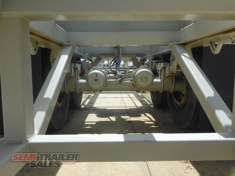 1993 FREIGHTER 40FT BOGIE SKEL WITH REAR PUSH OUT BAR for sale