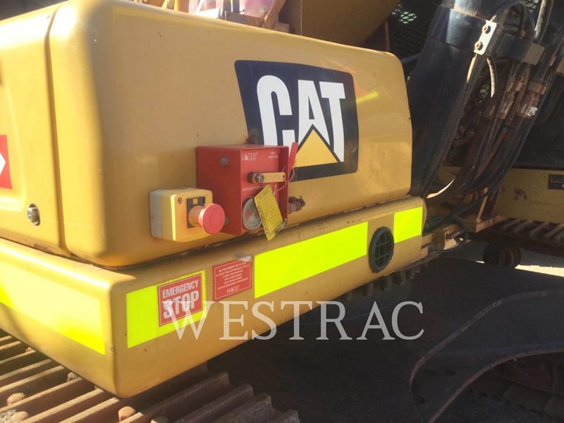 2019 CATERPILLAR 330GC for sale