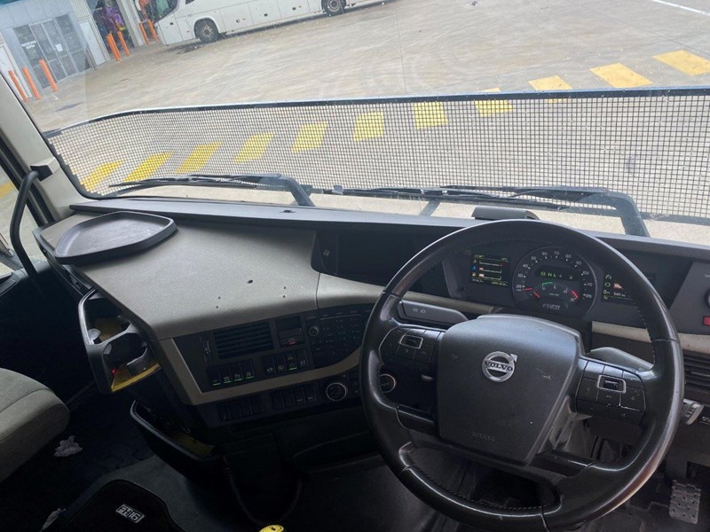 2017 VOLVO FH600 GLOBETROTTER for sale