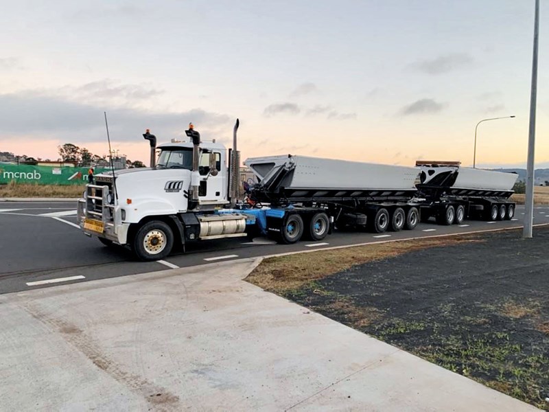 2006 MACK SUPER-LINER LT for sale