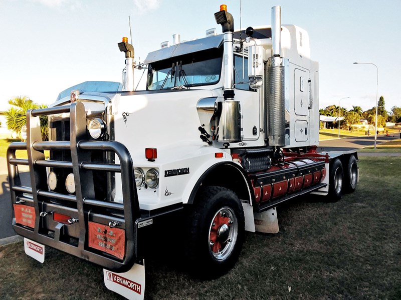 2002 KENWORTH T650 t for sale