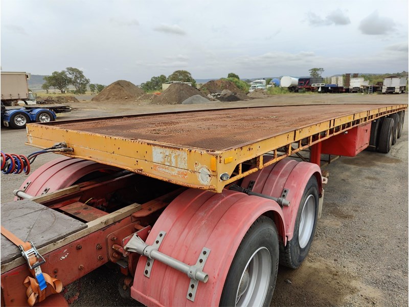 1988 FREIGHTER 45FT FLAT TOP SEMI TRAILER for sale