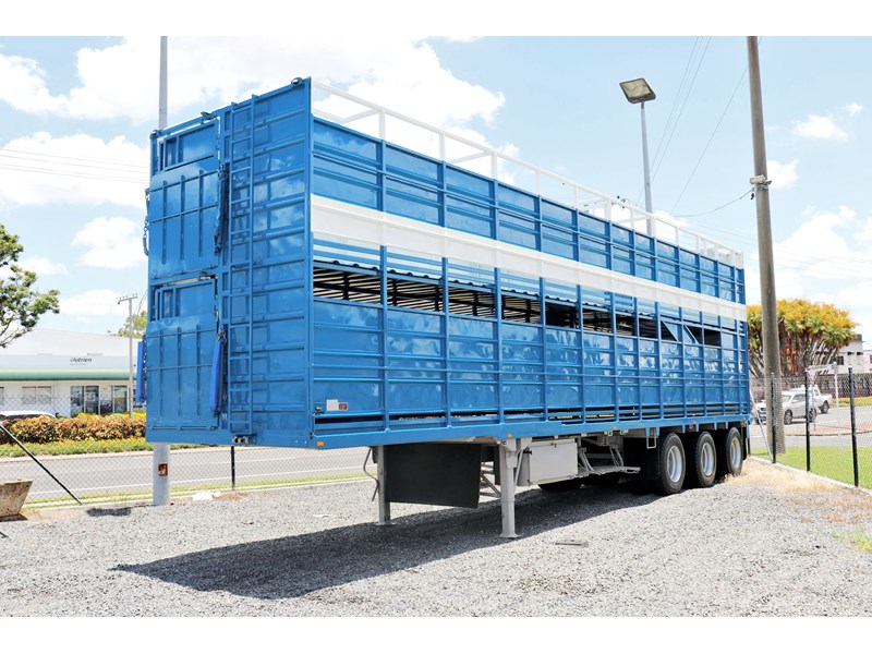 1996 HILLCREST DOUBLE DECKER LIVESTOCK Road train Lead / B double rear ...